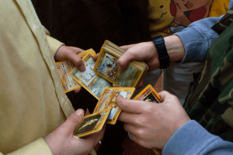 Pokemon Trading Cards Guide How To Successfully Trade Like A Pro Pok Pokemon Trading Cards Guide How To Successfully Trade Like A Pro Pok